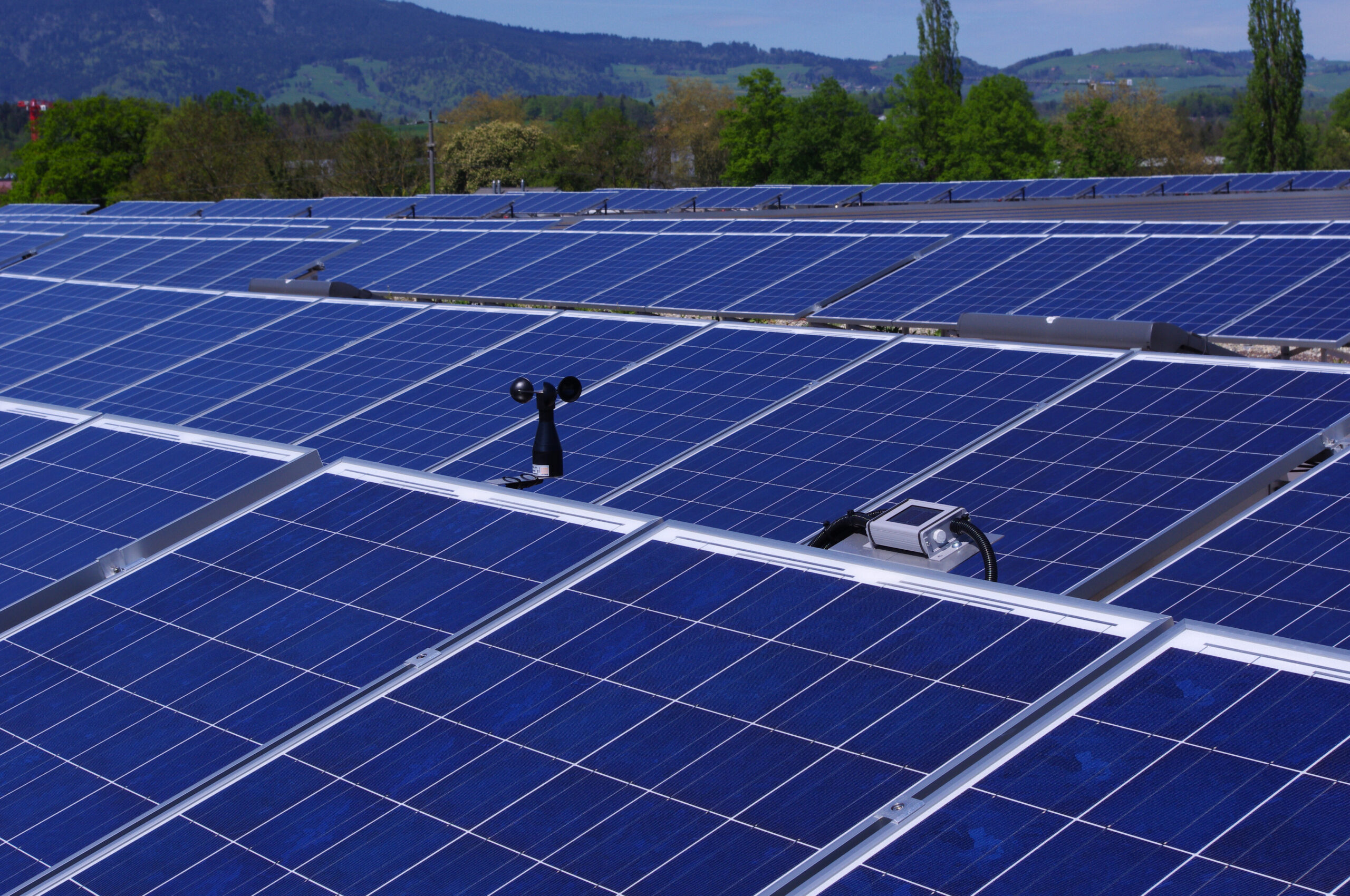 Nettoyage des panneaux solaires : tout ce qu'il faut savoir - Suntechnics